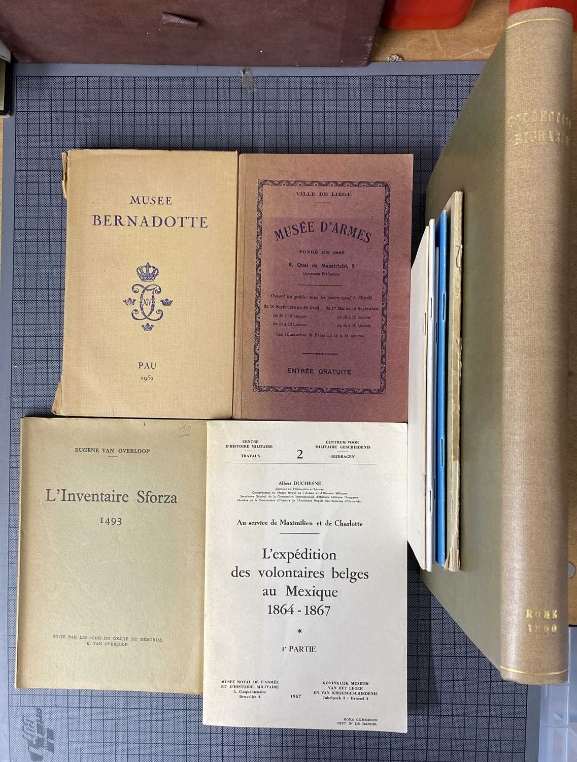 Lot 703 - CATALOGUE DE LA RICHE COLLECTION D'ARMES,