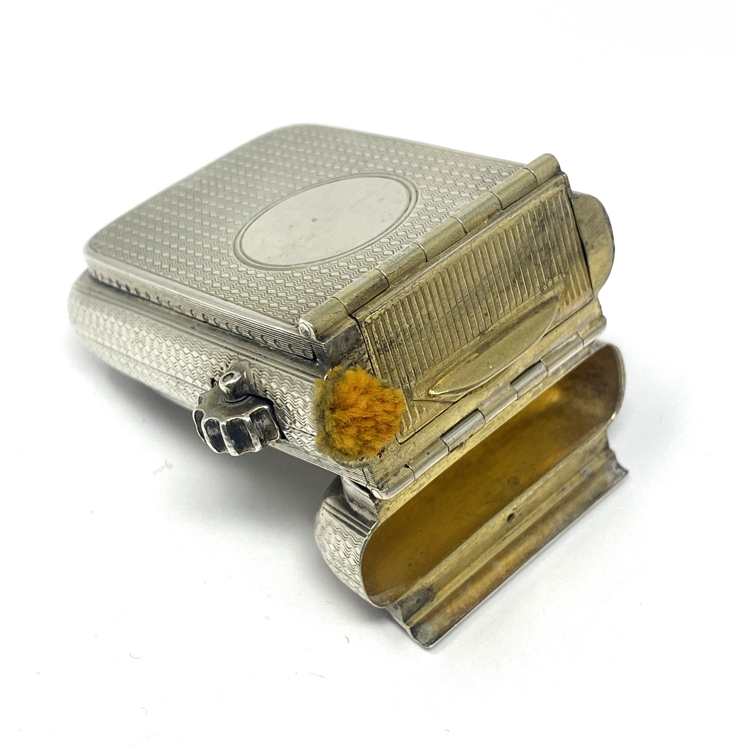 Lot 97 - A VICTORIAN SILVER COMBINED SLOW MATCH, VESTA