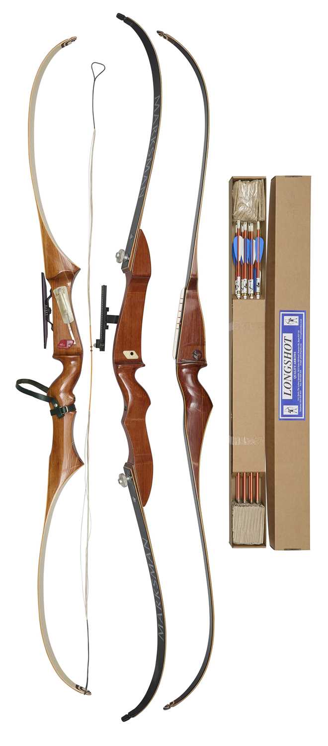Lot 143 - TWENTY MARKSMAN ARCHERY RECURVE BOWS AND