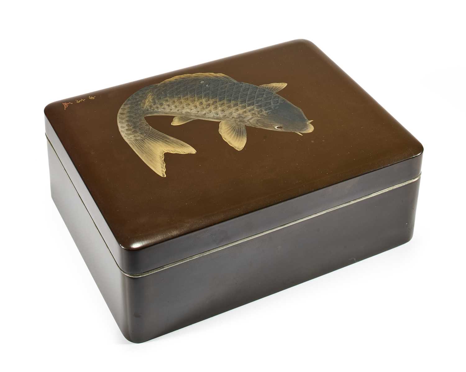 Lot 161 - A JAPANESE LACQUER BOX, 20TH CENTURY