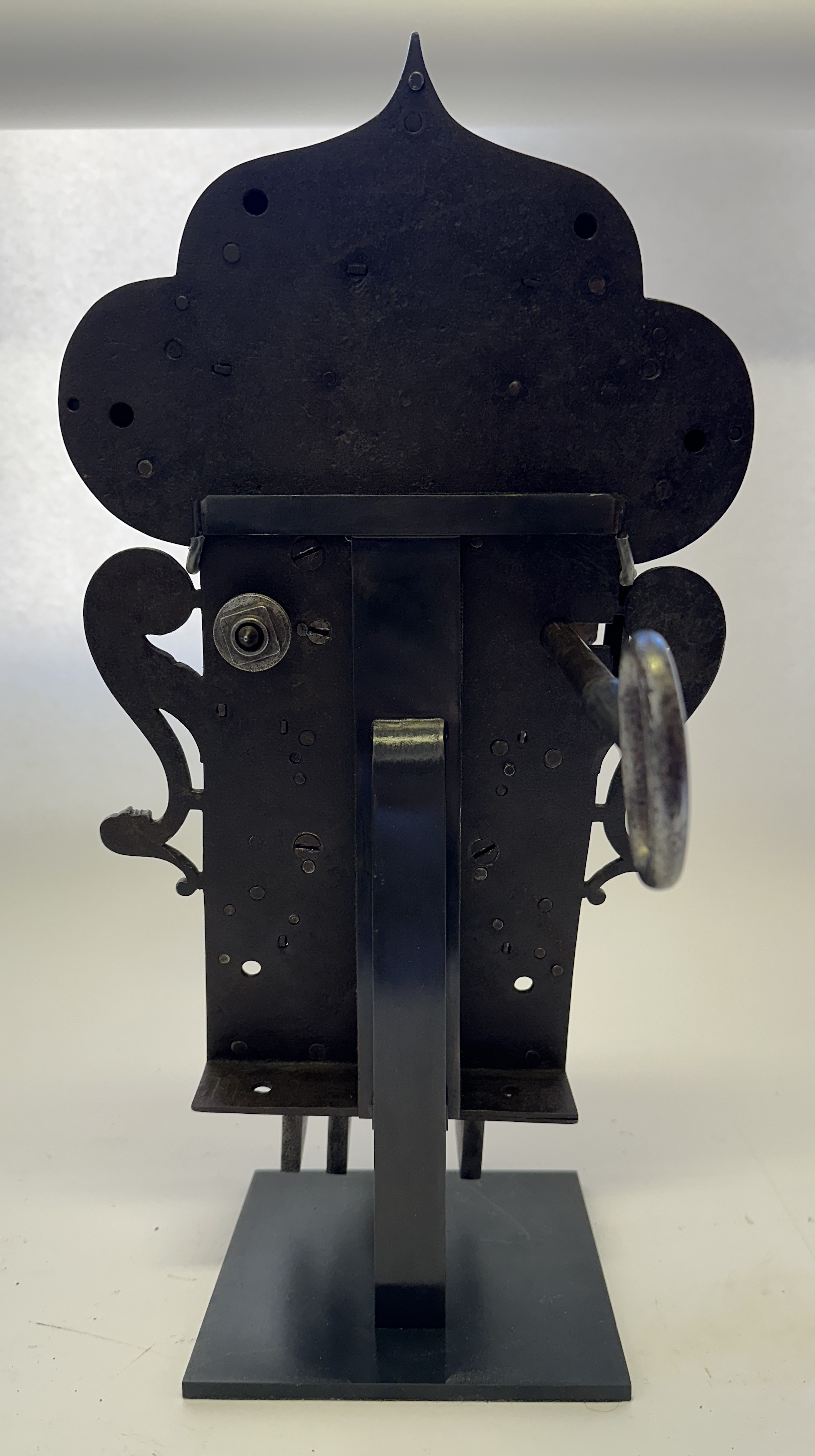 Lot 131 - A RARE LARGE GERMAN DOOR LOCK, 17TH CENTURY