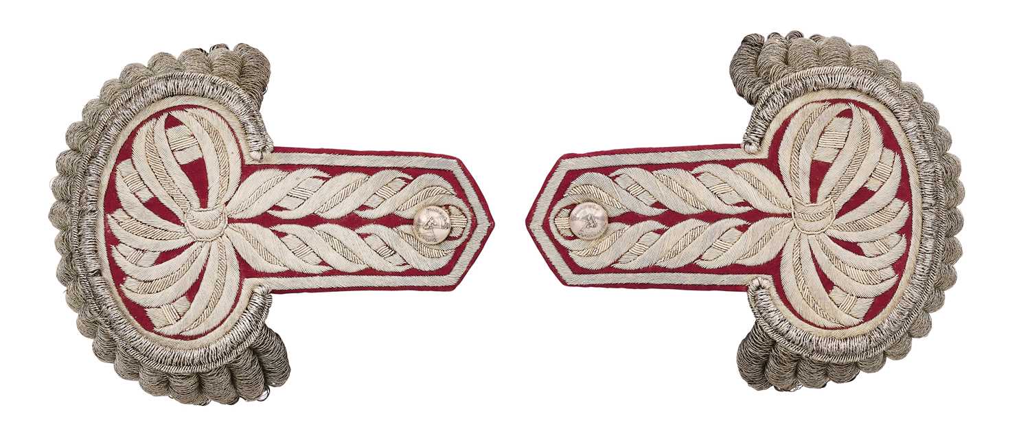 Lot 191 - AN FINE PAIR OF OFFICER'S EPAULETTES OF THE