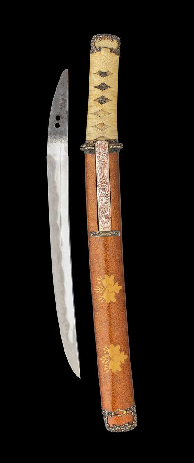 Lot 98 - A JAPANESE KOTO PERIOD HIRA-ZUKURI SOSHU