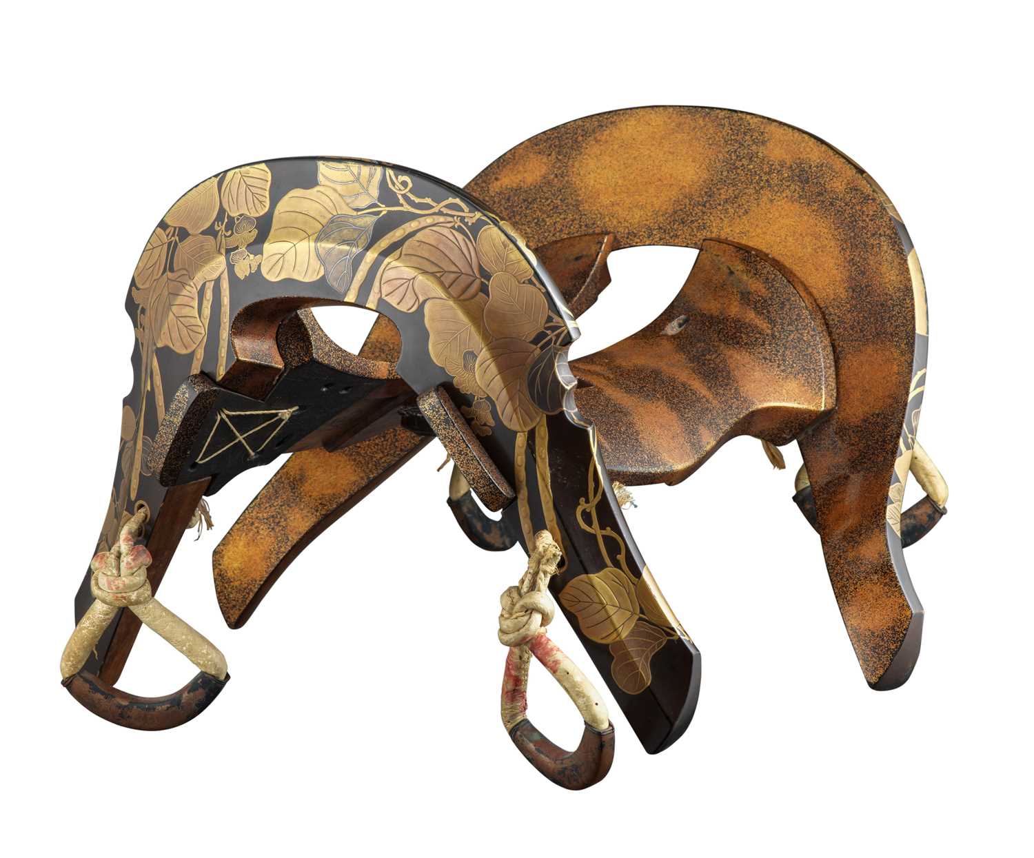 Lot 106 - A FINE JAPANESE SADDLE (KURA)