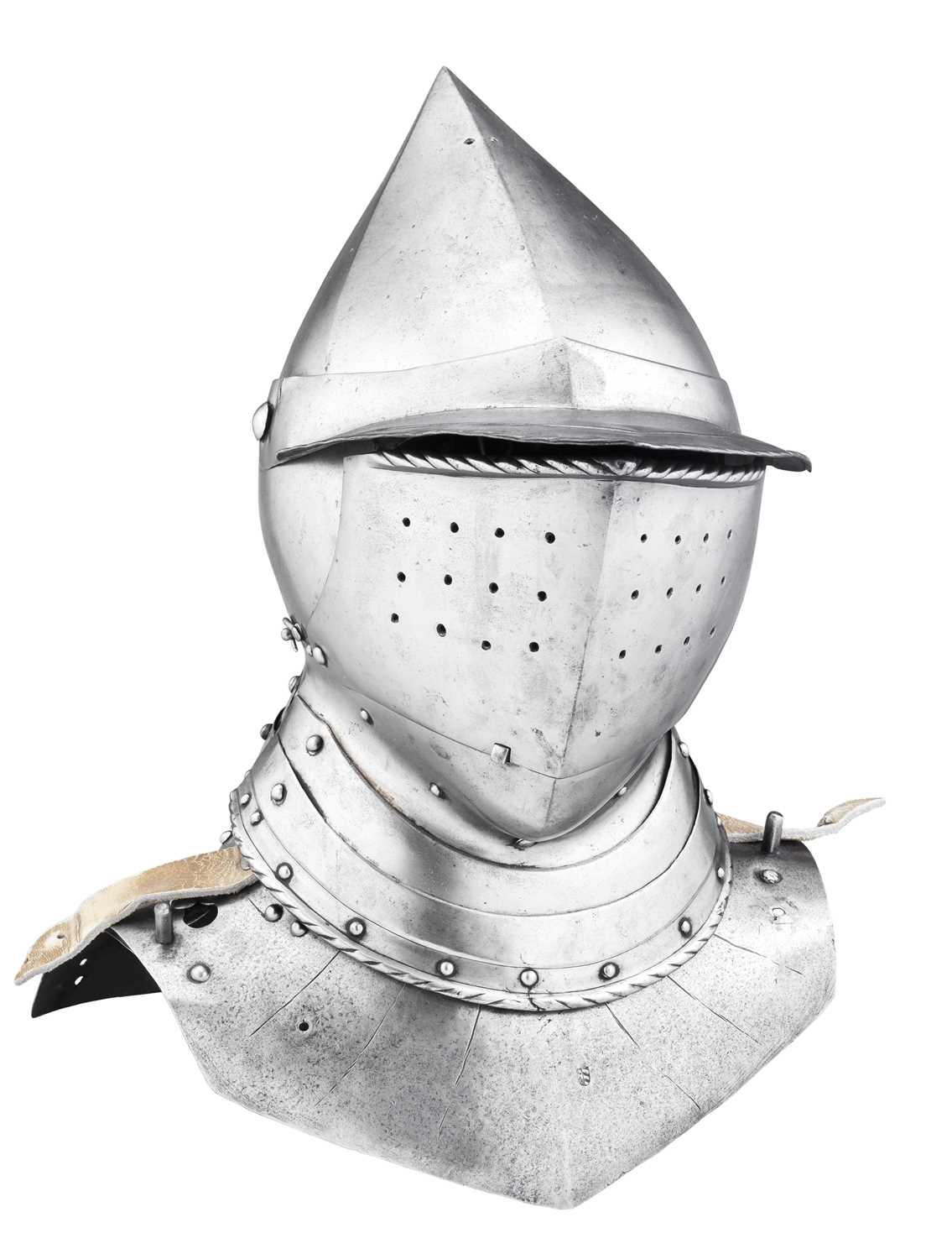 Lot 152 - â€¡ A SOUTH GERMAN CLOSE HELMET AND COLLAR