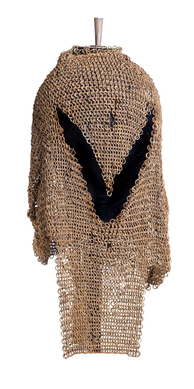 Lot 100 - AN INDIAN MAIL HEAD DEFENCE (KULAH ZIRAH)